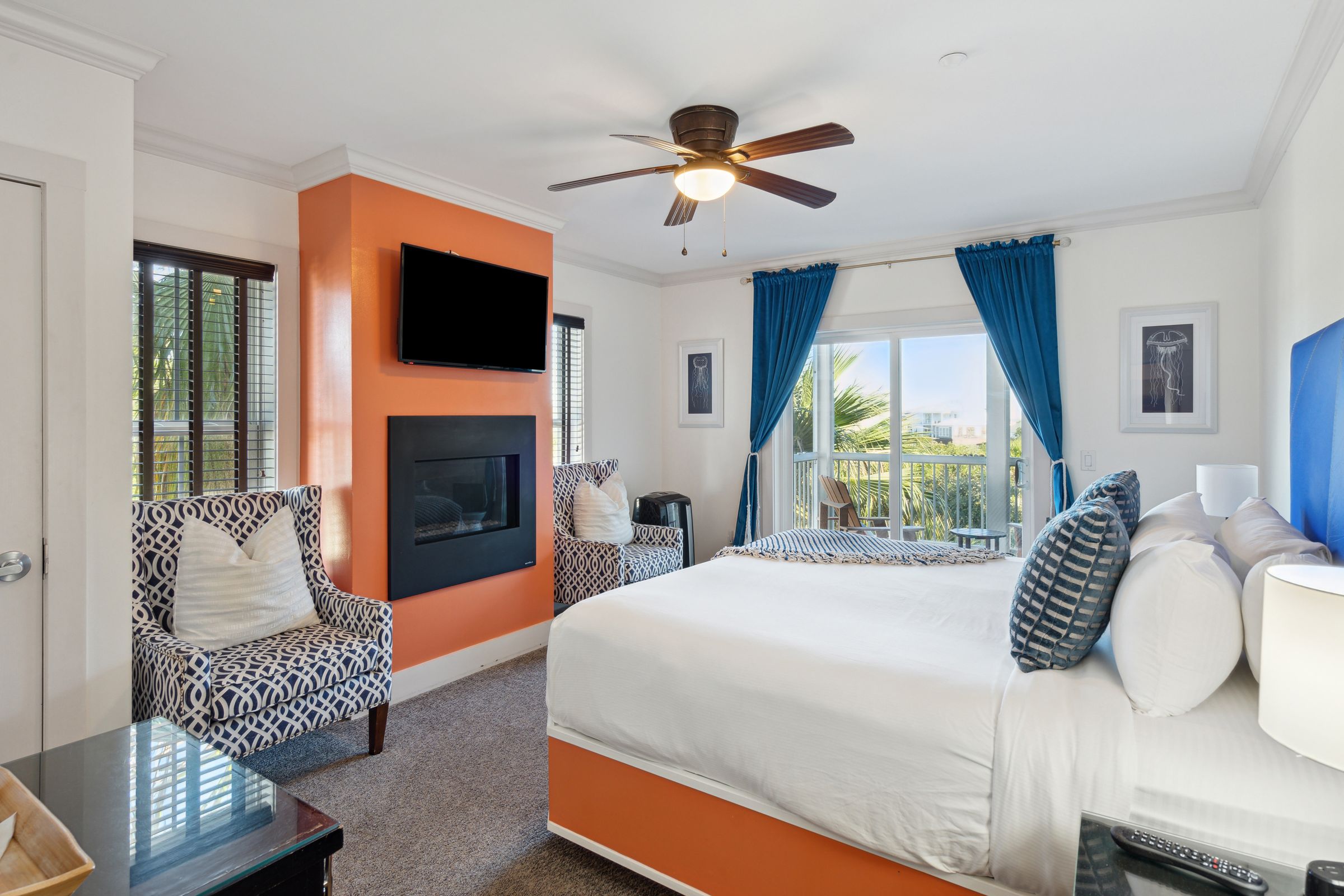 The Coral Reef | Regatta Inn | Your Favorite Waterfront Folly Beach Hotel